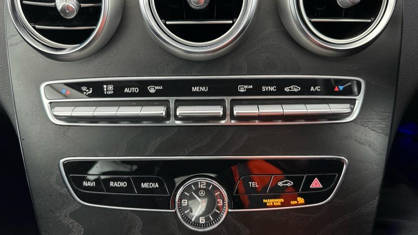 Used 2019 WHITE Mercedes-Benz C-Class C300d AMG Line Premium 4dr 9G ...