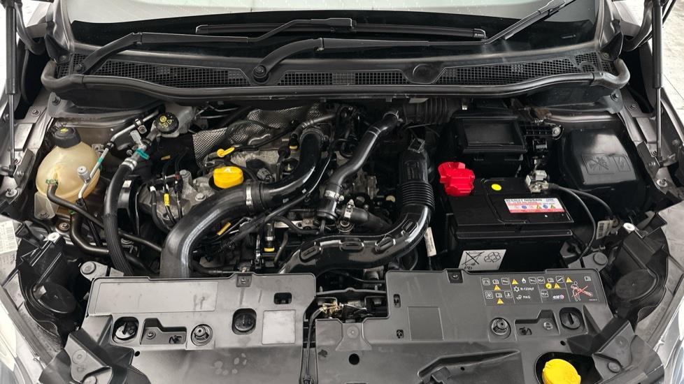 Used 2018 GREY Renault Captur 0.9 TCE 90 Iconic 5dr, 37,710 miles - cinch