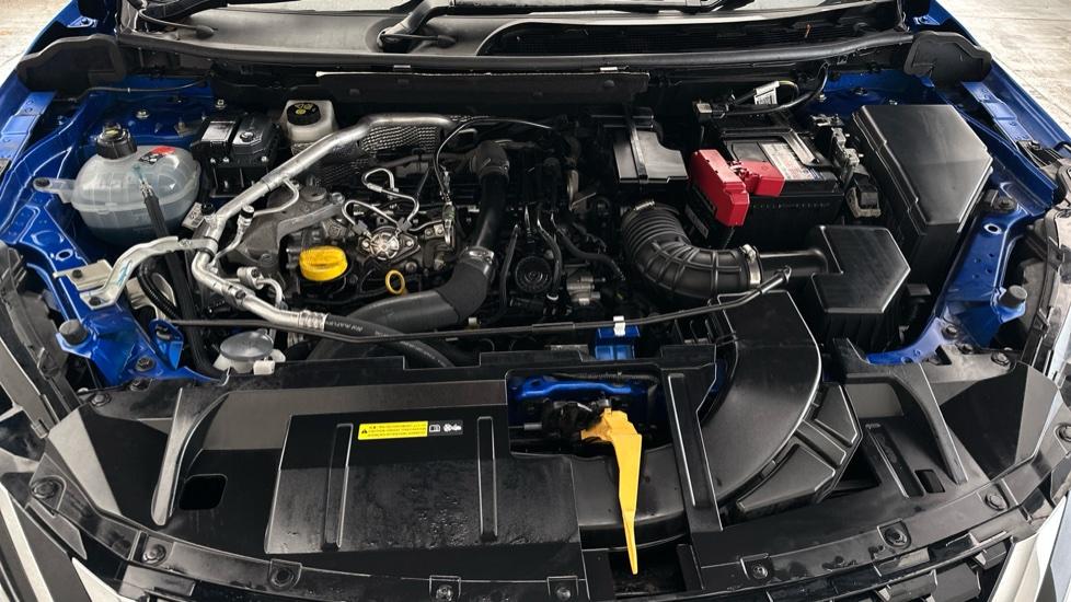 Used 2022 BLUE Nissan Qashqai 1.3 DiG-T MH 158 N-Connecta 5dr Xtronic ...
