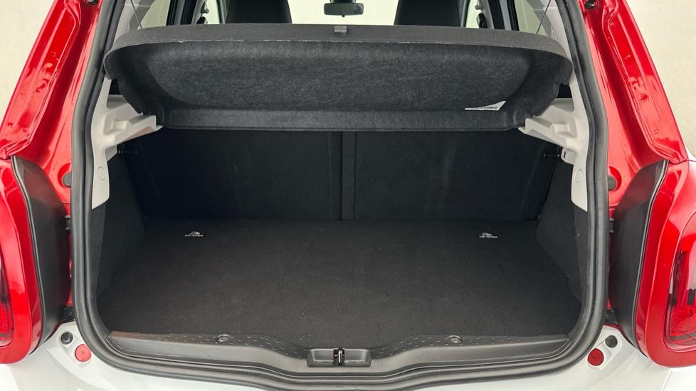 Used 2021 WHITE smart forfour 60kW EQ Premium 17kWh 5dr Auto [22kWch ...