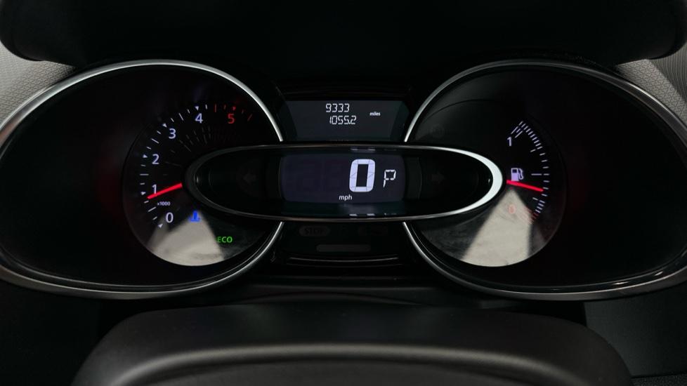 Used 2017 RED Renault Clio 1.5 dCi 90 Dynamique S Nav 5dr Auto, 9,333 ...