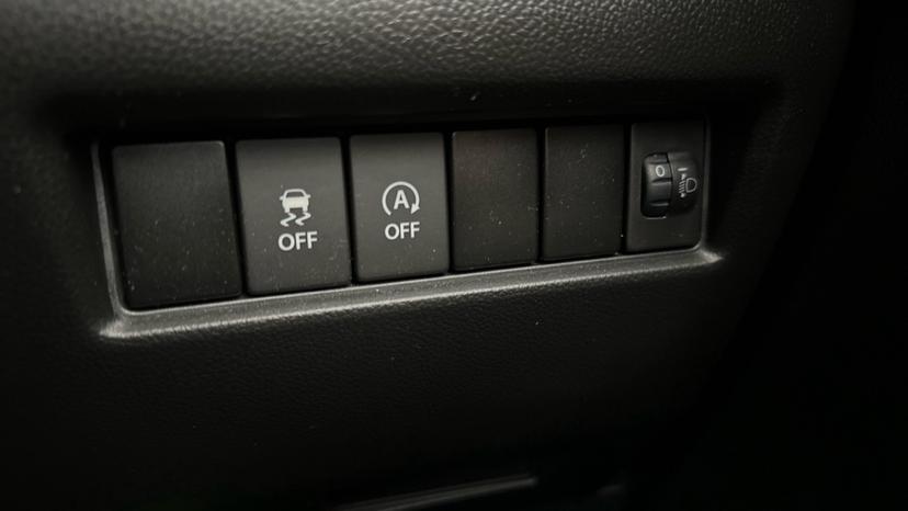 Used 2020 SILVER Suzuki Swift 1.2 Dualjet SHVS SZ-T 5dr, 17,567 miles ...