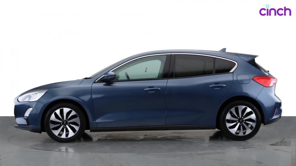 Used 2019 BLUE Ford Focus 1.0 EcoBoost 125 Zetec 5dr, 38,967 miles - cinch