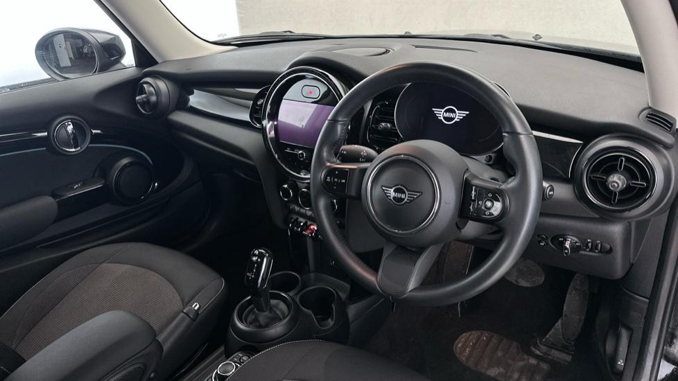Used 2021 BLACK MINI Hatchback 1.5 Cooper Classic 3dr Auto [Comfort/Nav ...