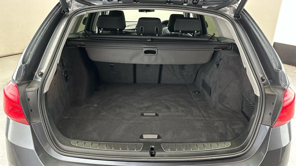 Used 2018 GREY BMW 3 Series 318i Sport 5dr Step Auto, 45,347 miles - cinch