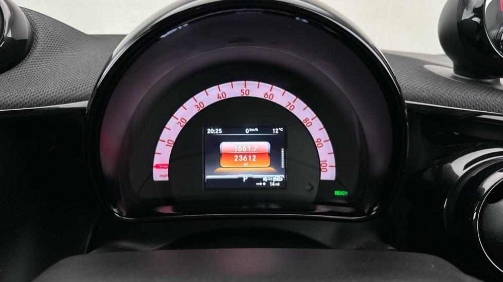 Used 2021 BLACK smart forfour 60kW EQ Prime Exclusive 17kWh 5dr Auto ...