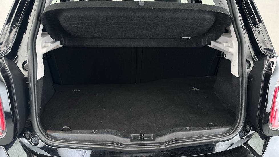 Used 2021 BLACK smart forfour 60kW EQ Prime Exclusive 17kWh 5dr Auto ...