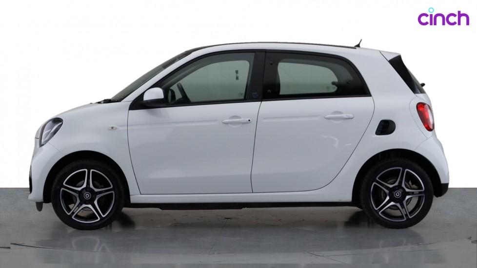 Used 2020 WHITE smart forfour 60kW EQ Pulse Premium 17kWh 5dr Auto ...
