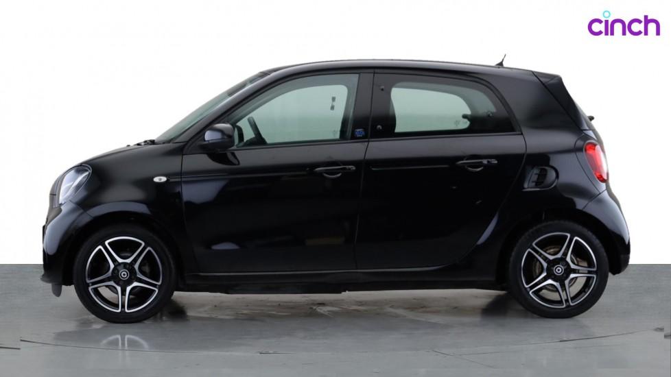 Used 2020 BLACK smart forfour 60kW EQ Pulse Premium 17kWh 5dr Auto ...