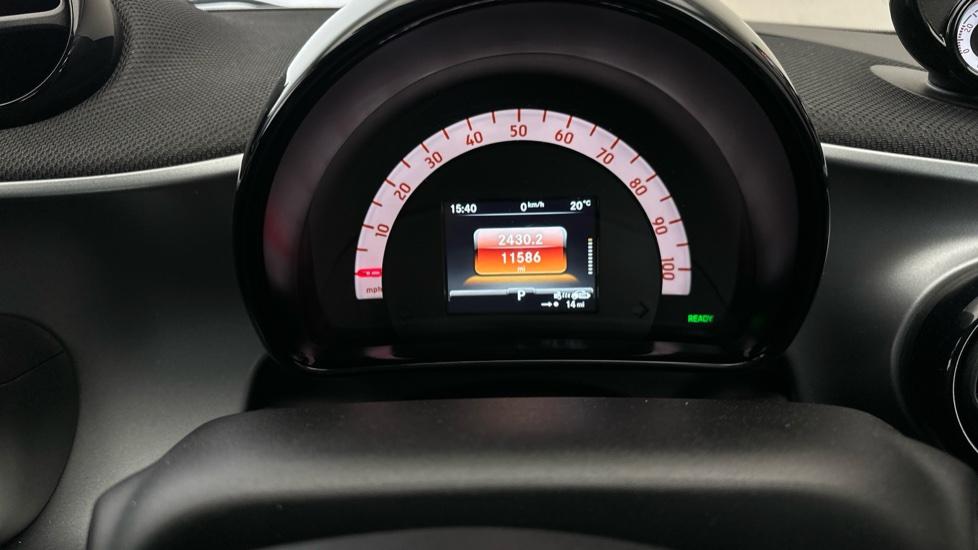 Used 2020 BLACK smart forfour 60kW EQ Pulse Premium 17kWh 5dr Auto ...