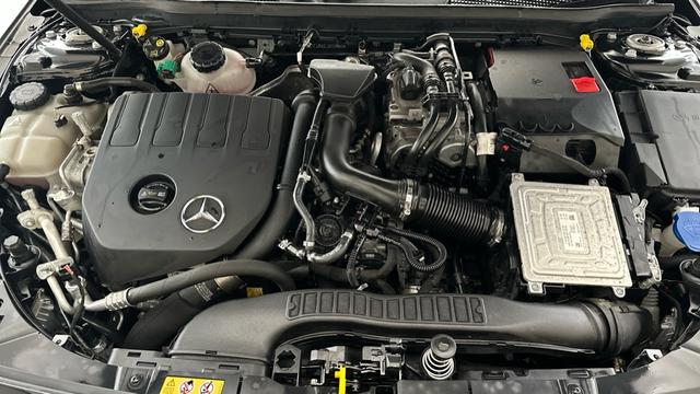 Used 2020 BLACK Mercedes-Benz A-Class A250e AMG Line 4dr Auto, 50,997 ...