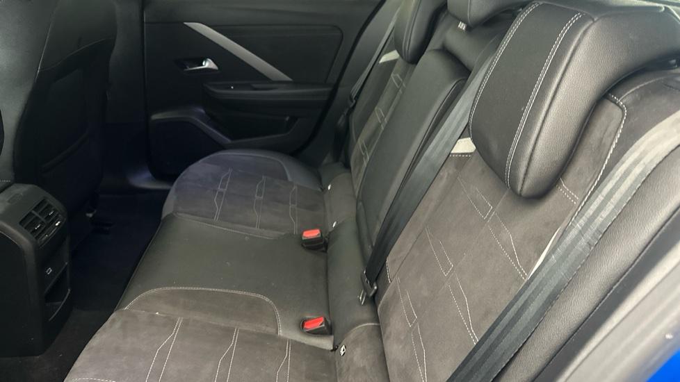 Used 2023 BLUE Vauxhall Astra 1.2 Turbo 130 Ultimate 5dr, 21,562 miles ...