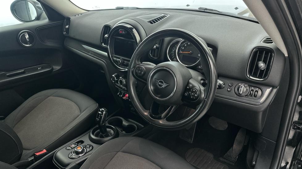 Used 2019 BLACK MINI Countryman 1.5 Cooper Classic 5dr Auto, 39,181 ...