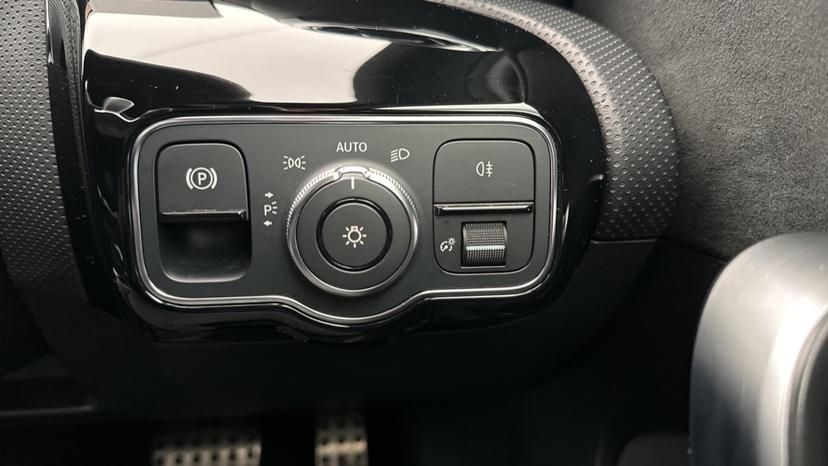 Used 2018 SILVER Mercedes-Benz A-Class A200 AMG Line 5dr Auto, 44,916 ...