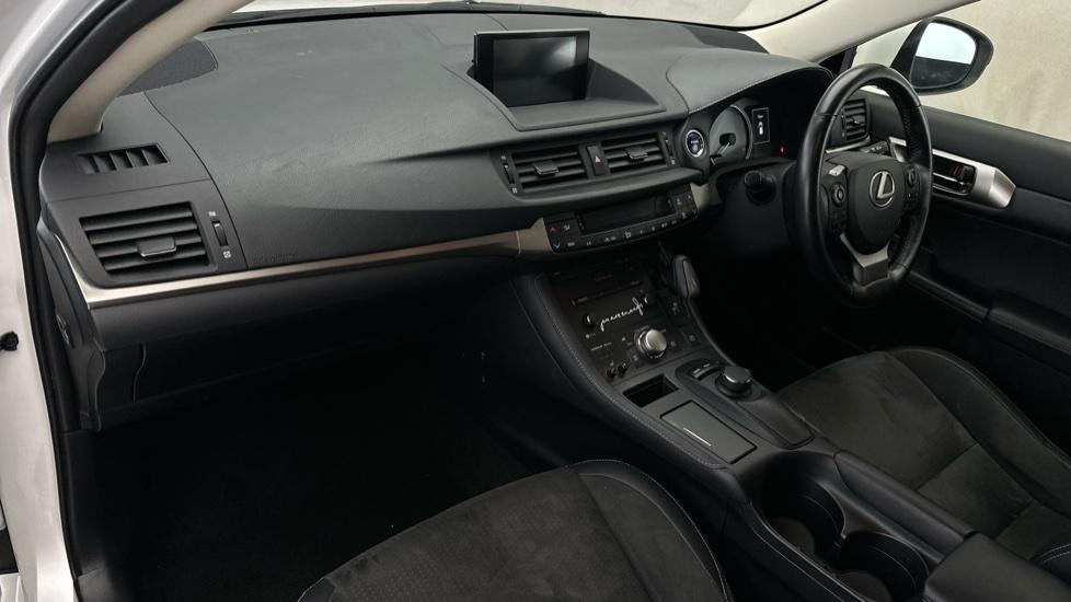 Used 2018 WHITE Lexus CT 200h 1.8 Luxury 5dr CVT [Leather/Premium Nav ...