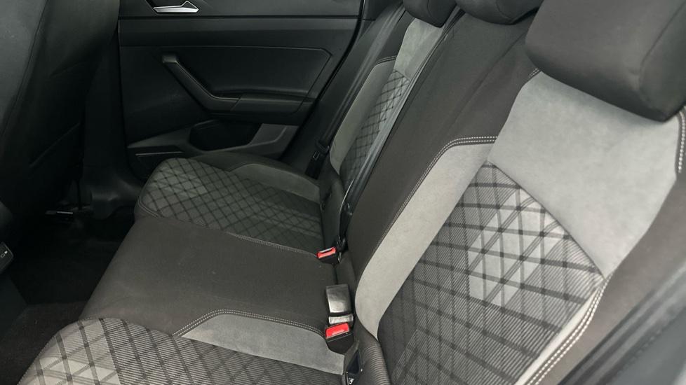 Used 2023 WHITE Volkswagen Taigo 1.0 TSI 110 R-Line 5dr, 22,810 miles ...