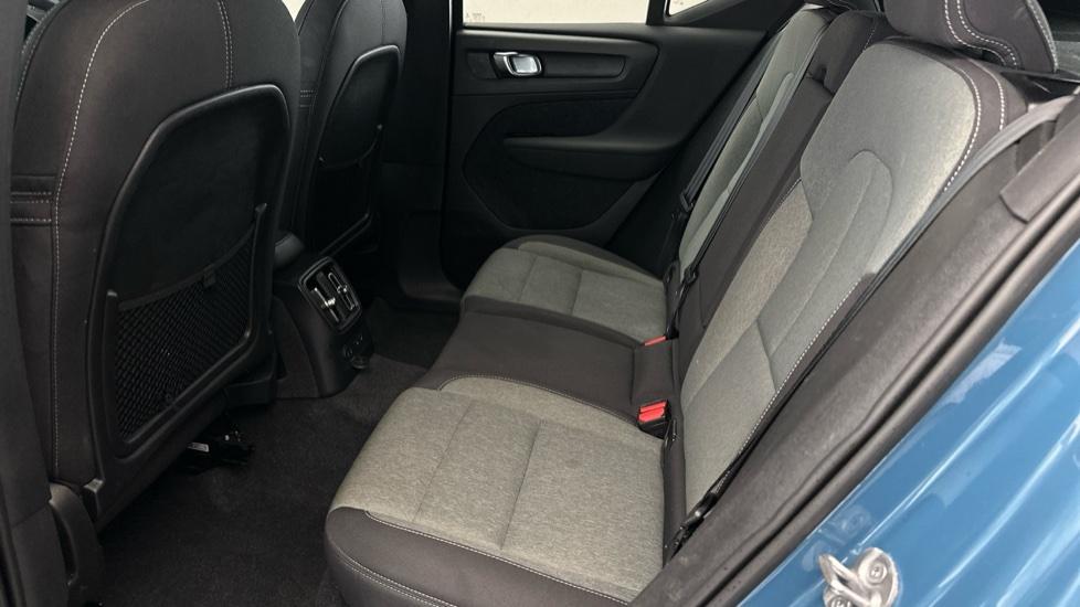 Used 2023 BLUE Volvo XC40 1.5 T4 Recharge PHEV Plus Dark 5dr Auto ...