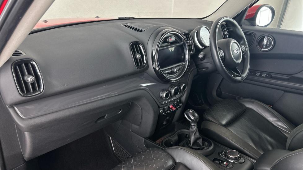 Used 2017 RED MINI Countryman 1.5 Cooper 5dr Auto, 30,358 miles - cinch