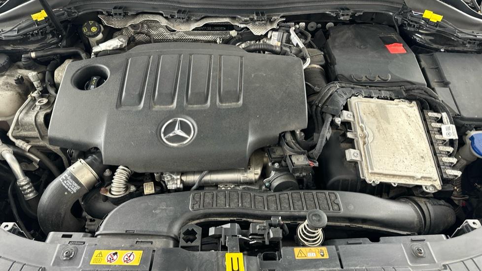 Used 2021 BLACK Mercedes-Benz GLA GLA 200d Sport Executive 5dr Auto ...