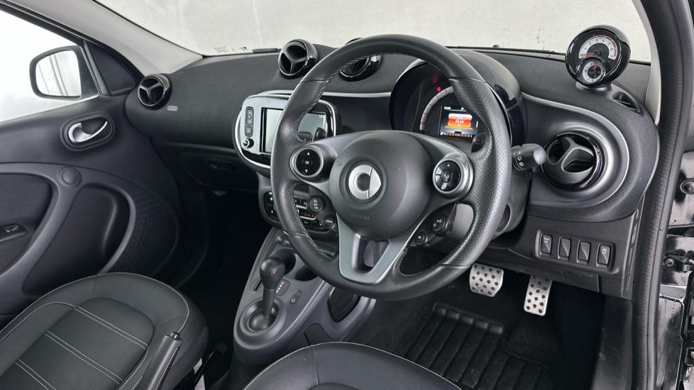 Used 2018 BLACK smart forfour 1.0 Prime Sport Premium 5dr Auto, 7,219 ...
