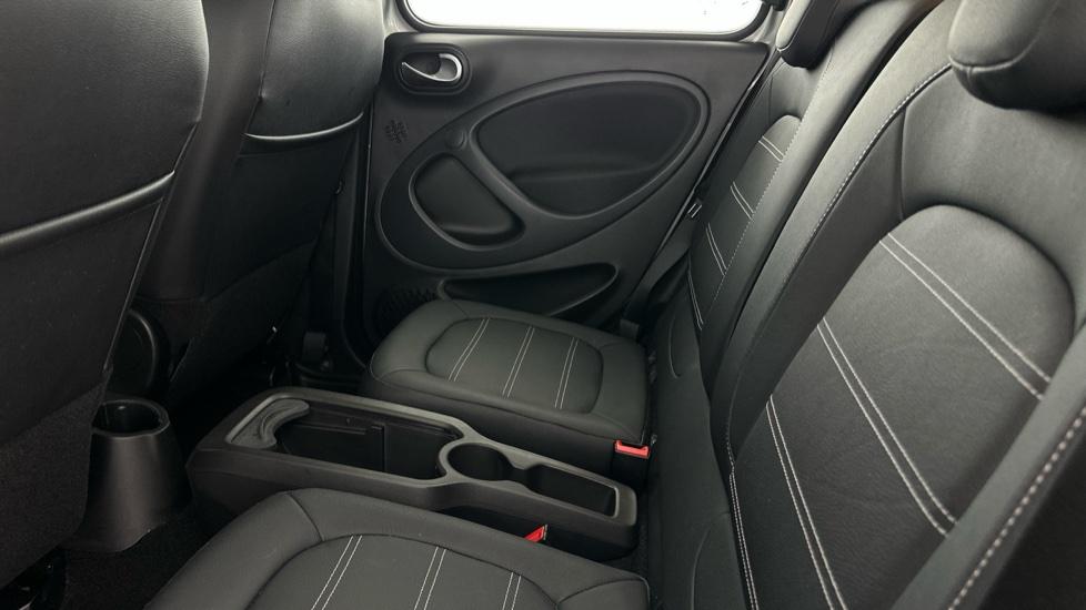 Used 2018 BLACK smart forfour 1.0 Prime Sport Premium 5dr Auto, 7,219 ...