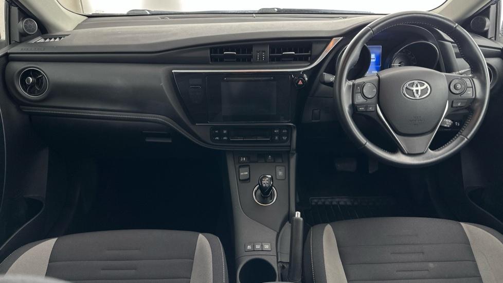 Used 2018 BLUE Toyota Auris 1.8 Hybrid Icon Tech TSS 5dr CVT, 33,820 miles - cinch