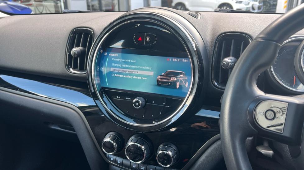 Used 2021 GREEN MINI Countryman 1.5 Cooper S E Classic ALL4 PHEV 5dr Auto Com/Nav+, 32,817 miles ...