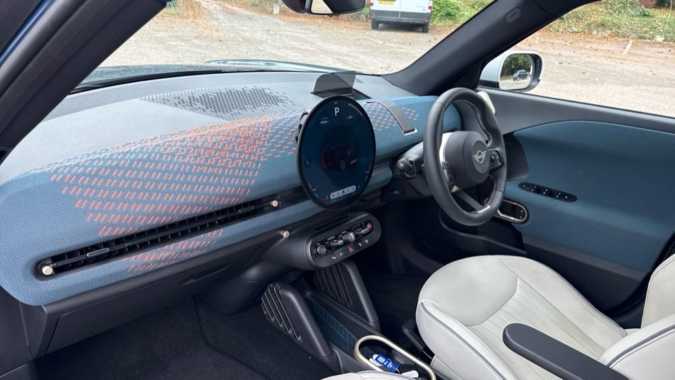 Used 2025 BLUE MINI Aceman 160kW SE Exclusive [Level 2] 54kWh 5dr Auto ...