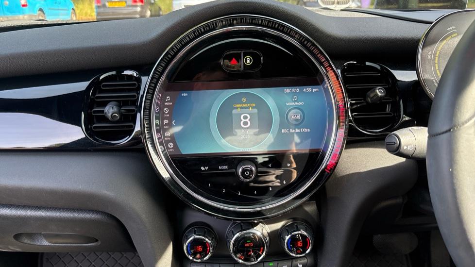 Used 2022 RED MINI Hatchback 135kW Cooper S Level 3 33kWh 3dr Auto ...