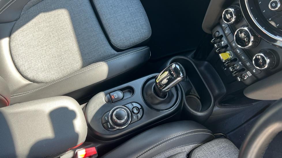 Used 2021 GREEN MINI Hatchback 135kW Cooper S Level 2 33kWh 3dr Auto ...