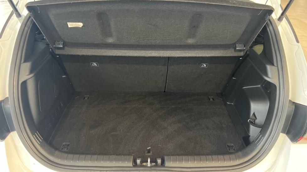 Used 2022 WHITE Hyundai i20 1.0T GDi 48V MHD 120 N Line 5dr, 38,986 ...
