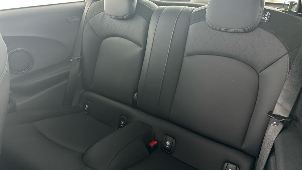 Used 2020 BLUE MINI Hatchback 2.0 Cooper S Sport II 3dr Auto [Comfort ...