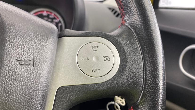 Used 2016 YELLOW MG MG3 1.5 VTi-TECH 3Style 5dr [Start Stop], 29,302 ...