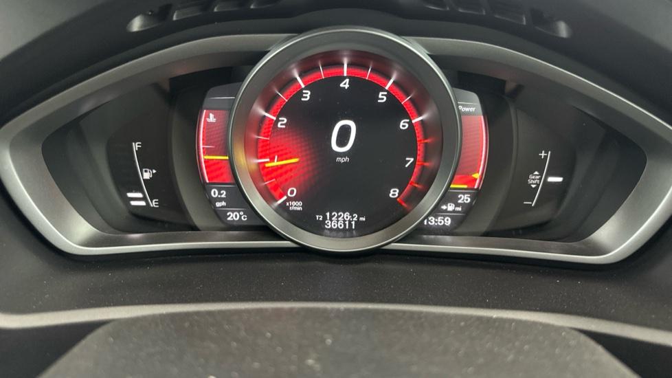 Used 2018 RED Volvo V40 T2 [122] Inscription 5dr, 36,678 miles - cinch