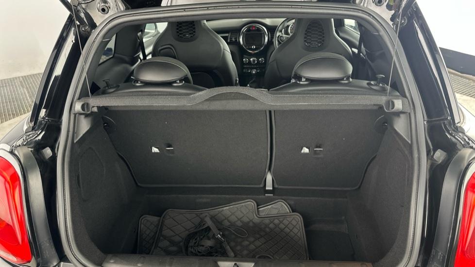 Used 2017 BLACK MINI Hatchback 1.5 1499 GT Edition 3dr, 15,097 miles ...