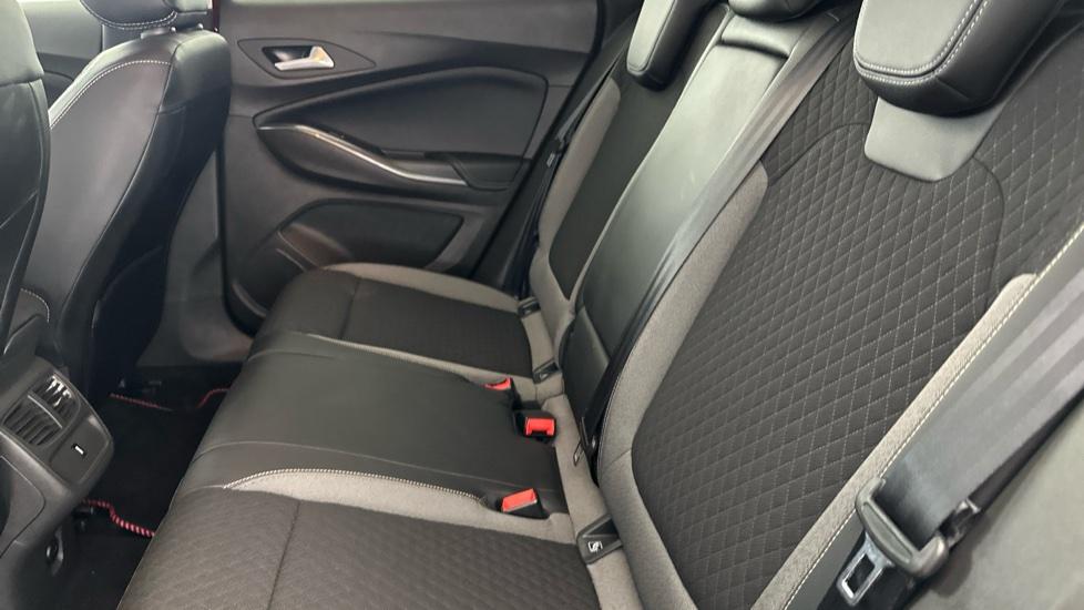 Used 2020 RED Vauxhall Grandland X 1.2 Turbo SRi Nav 5dr Auto, 32,260 ...