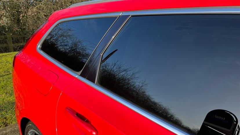 Used 2018 RED Volvo V90 2.0 T5 R DESIGN 5dr Geartronic, 36,281 miles ...