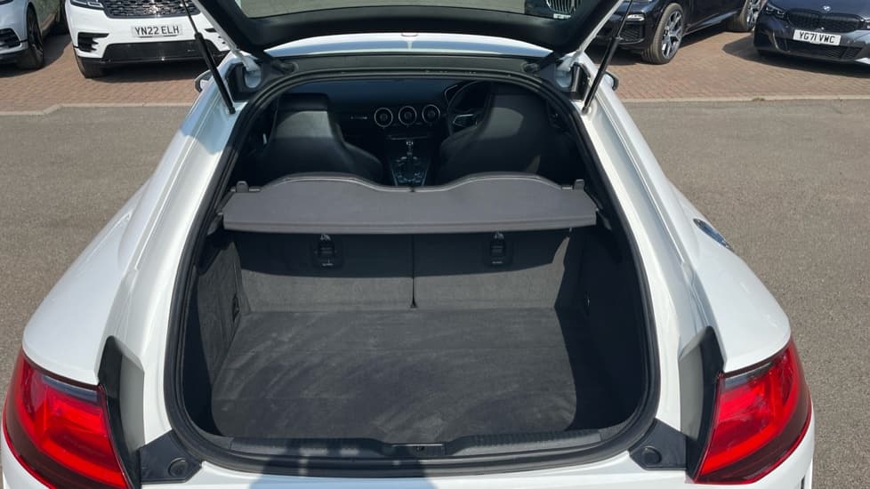 Wunderschne Audi Tt Kofferraum Fotosnull