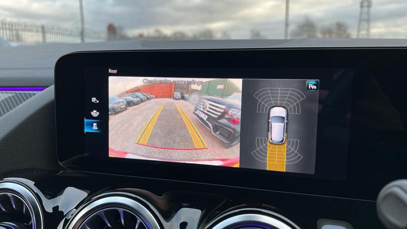 Used 2021 RED Mercedes-Benz GLA GLA 250e Exclusive Edition Premium 5dr ...