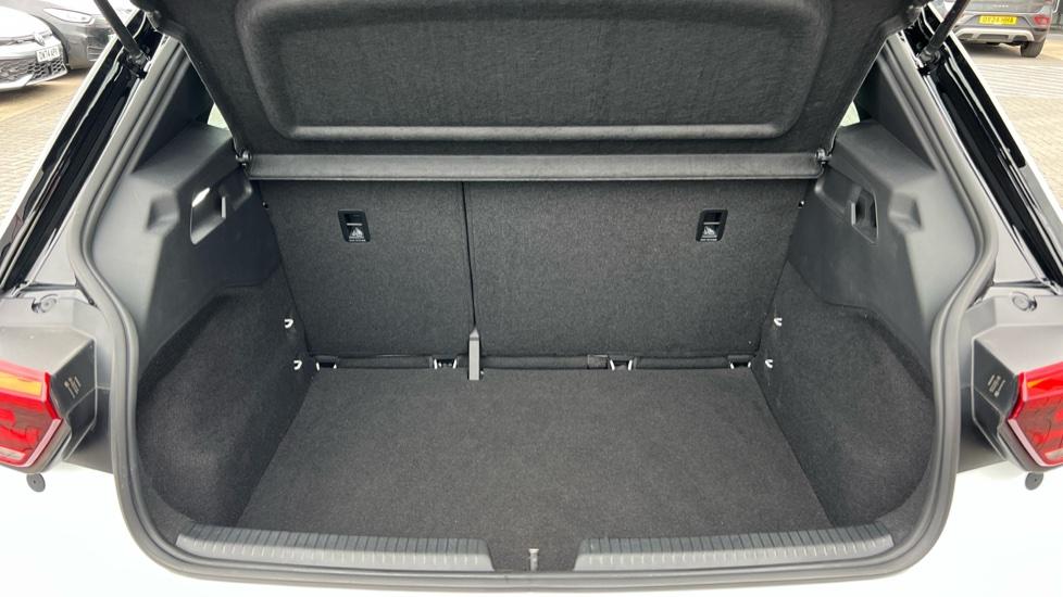 Used 2021 WHITE Volkswagen ID.3 150kW Life Pro Performance 58kWh 5dr ...