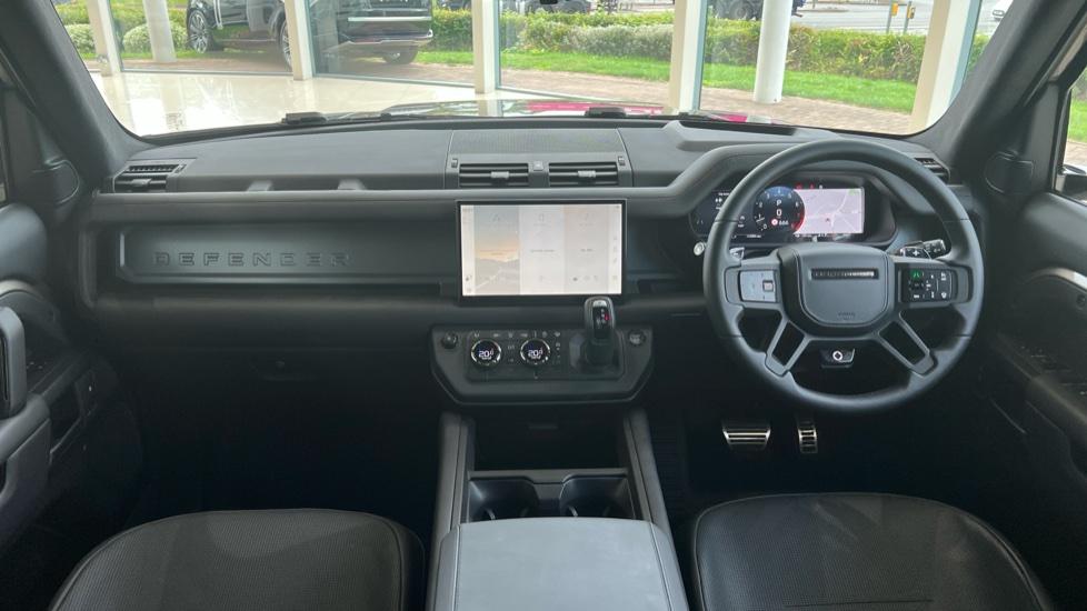 Used 2025 GOLD Land Rover Defender 4.4 P635 Octa 110 5dr Auto, 2,304 ...