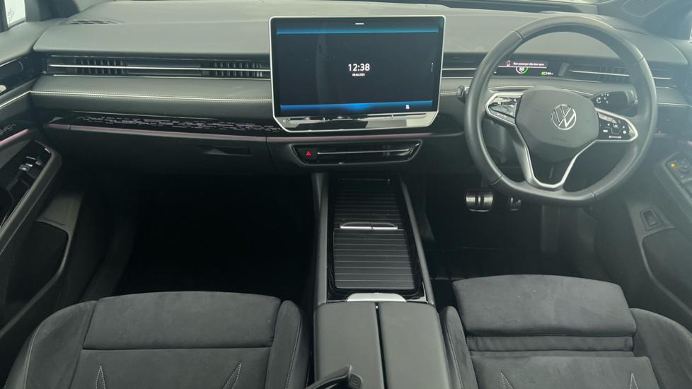 Used 2024 GREY Volkswagen ID.7 210kW Match Pro 77kWh 5dr Auto, 10,164 ...