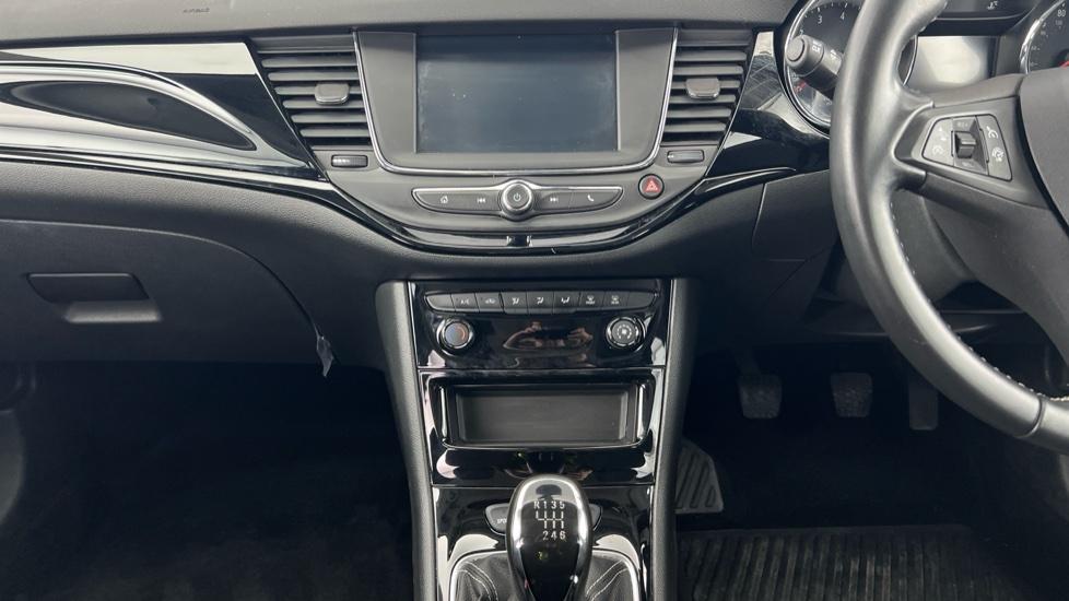 Used 2019 GREEN Vauxhall Astra 1.4T 16V 150 SRi 5dr [Start Stop ...