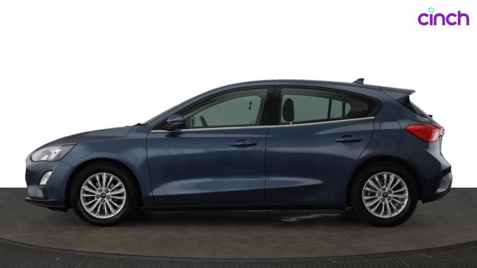 Used 2020 BLUE Ford Focus 1.0 EcoBoost 125 Titanium 5dr Auto, 42,047 ...