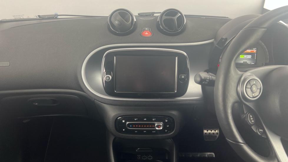 Used 2022 RED smart forfour 60kW EQ Premium 17kWh 5dr Auto [22kWch ...