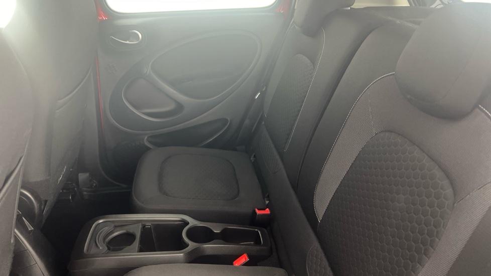 Used 2022 RED smart forfour 60kW EQ Premium 17kWh 5dr Auto [22kWch ...