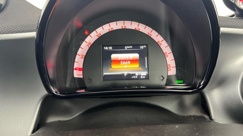 Used 2022 BLACK smart forfour 60kW EQ Premium 17kWh 5dr Auto [22kWch ...
