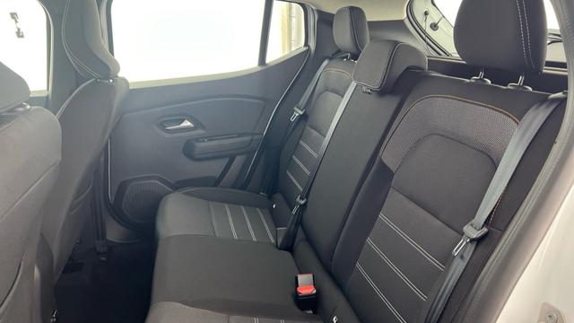 Used 2022 WHITE Dacia Sandero Stepway 1.0 TCe Prestige 5dr CVT, 3,021 ...