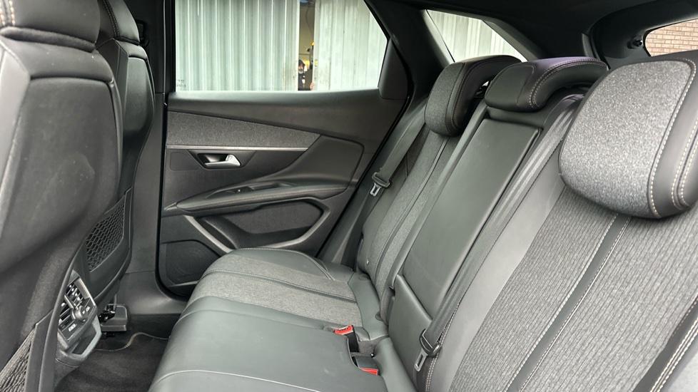 Used 2017 GREY Peugeot 3008 1.6 BlueHDi 120 GT Line 5dr EAT6, 35,129 ...
