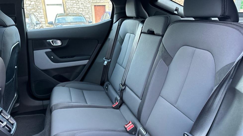 Used 2024 SILVER Polestar 2 220kW 82kWh Long Range SM [Plus] 5dr Auto ...